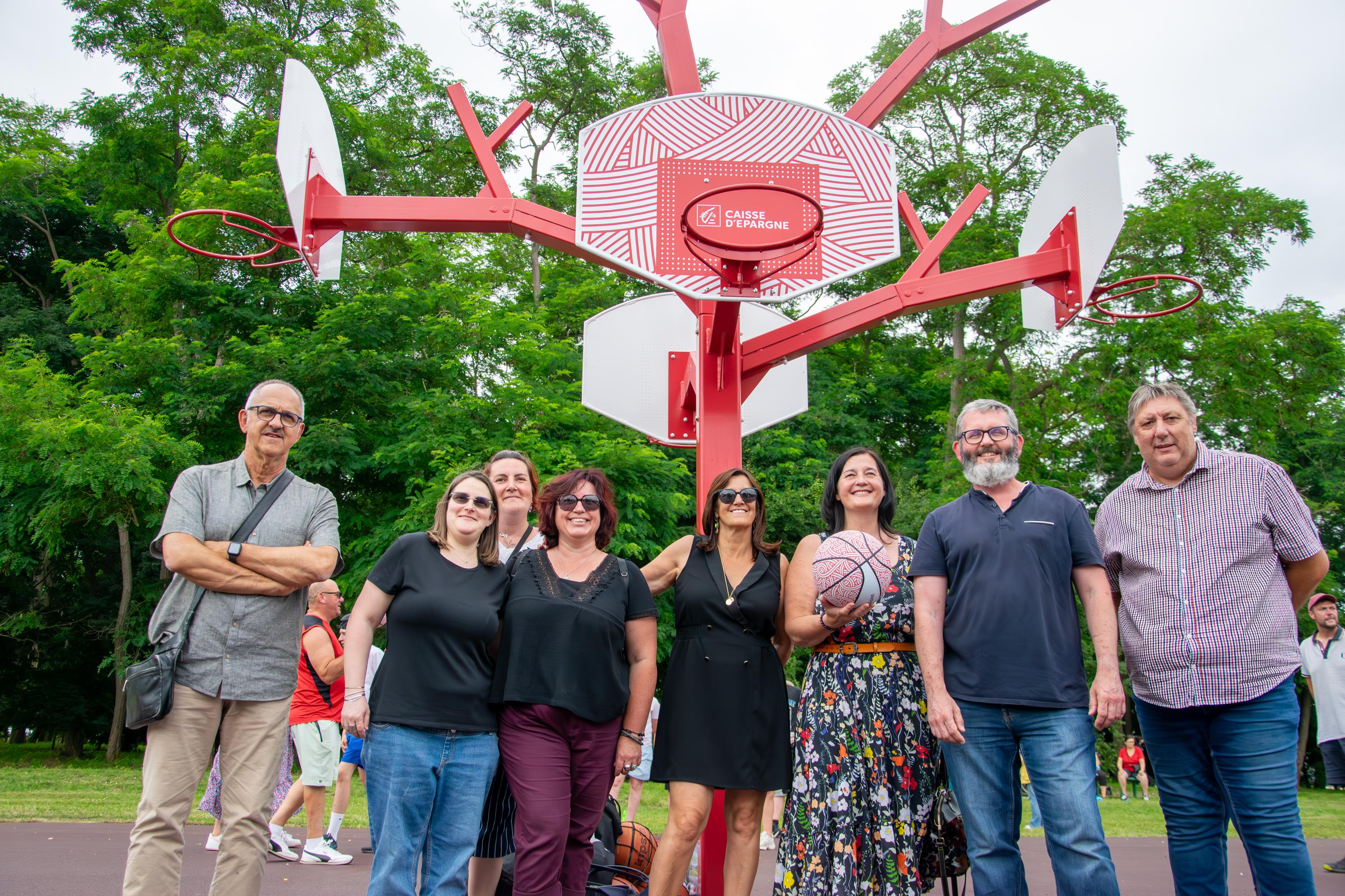 Inauguration de l'arbre à Basket | Ville de Rouvroy